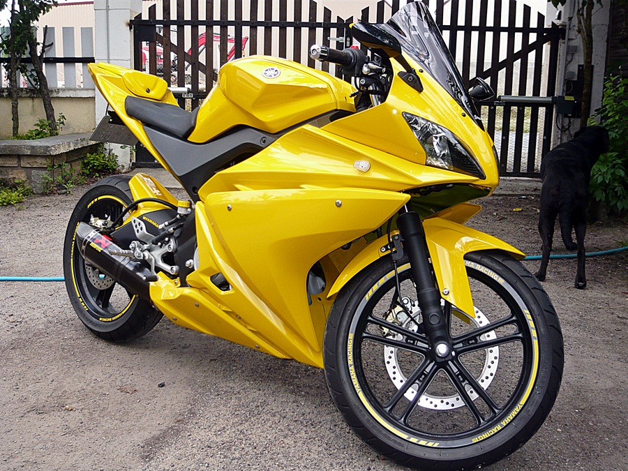 Yamaha Yzf R125 Yellow